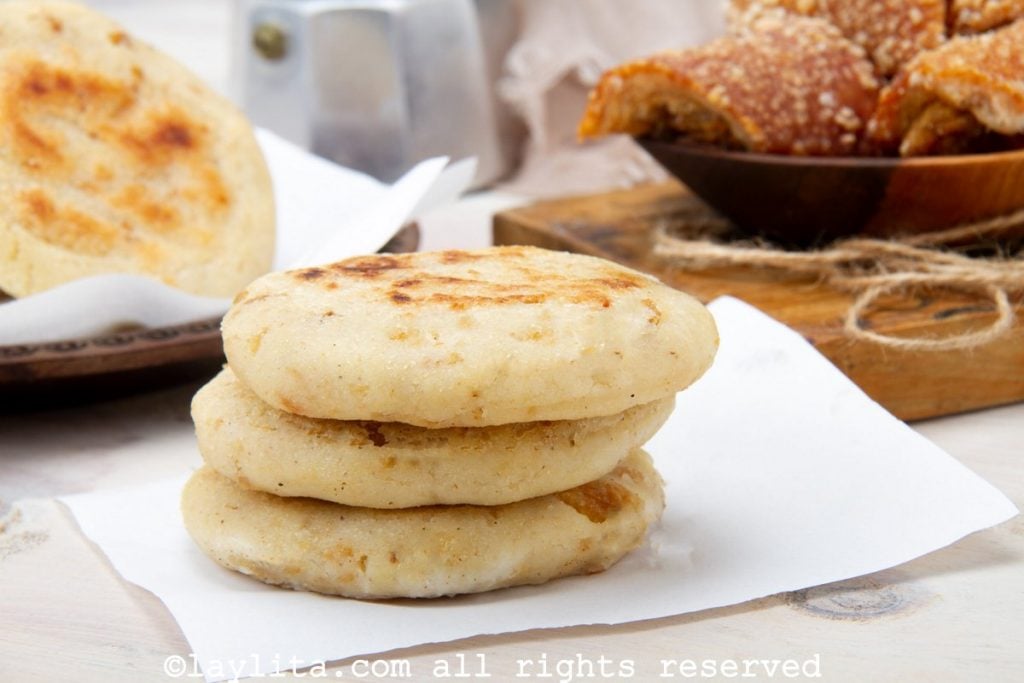 Arepas colombianas de queso | Laylita.com – Recetas de Cocina