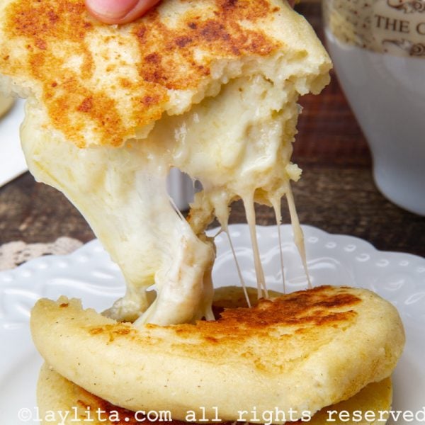 Arepas colombianas de queso | Laylita.com – Recetas de Cocina