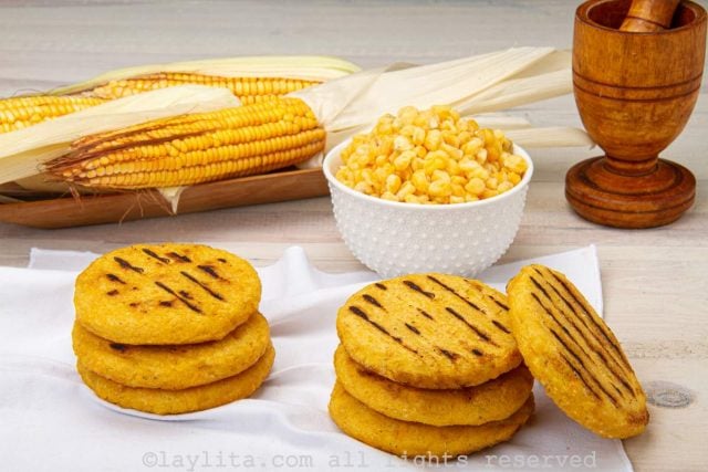Arepas colombianas de queso | Laylita.com – Recetas de Cocina