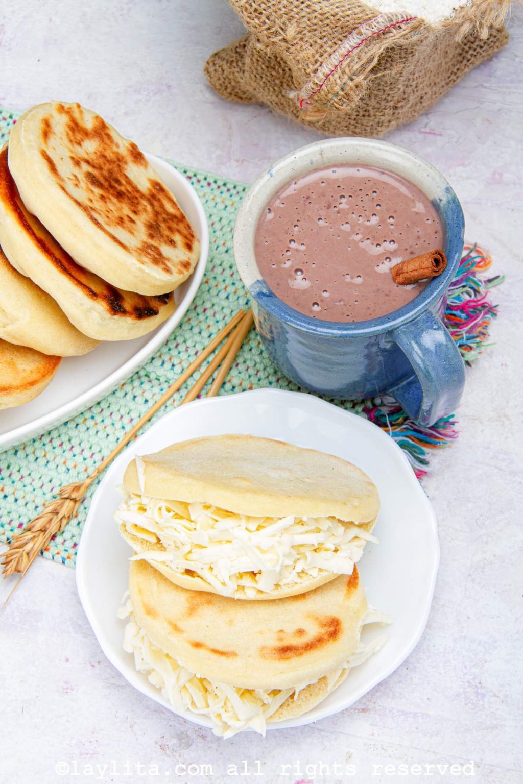 Arepa Andina (Arepas de harina de trigo) | Laylita.com – Recetas de Cocina