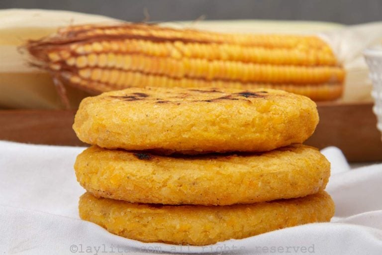 Arepas de maíz pilado | Laylita.com – Recetas de Cocina
