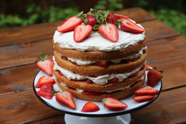 Torta o pastel de fresas con crema – Recetas de Laylita
