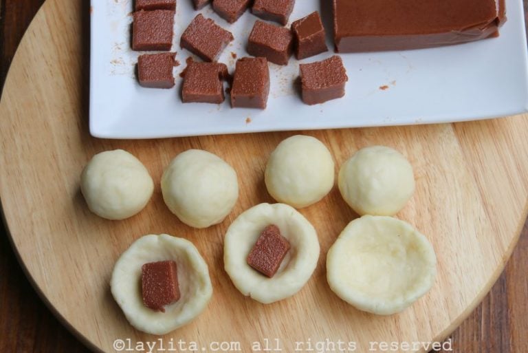 Pan de yuca or cassava cheese bread - Laylita's Recipes