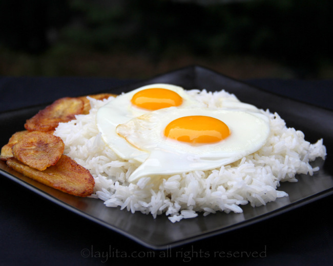 Mote pillo: Ecuadorian hominy with eggs - Laylita's Recipes