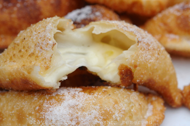 Tuna fish empanadas {Empanadas de atún} – Laylita's Recipes