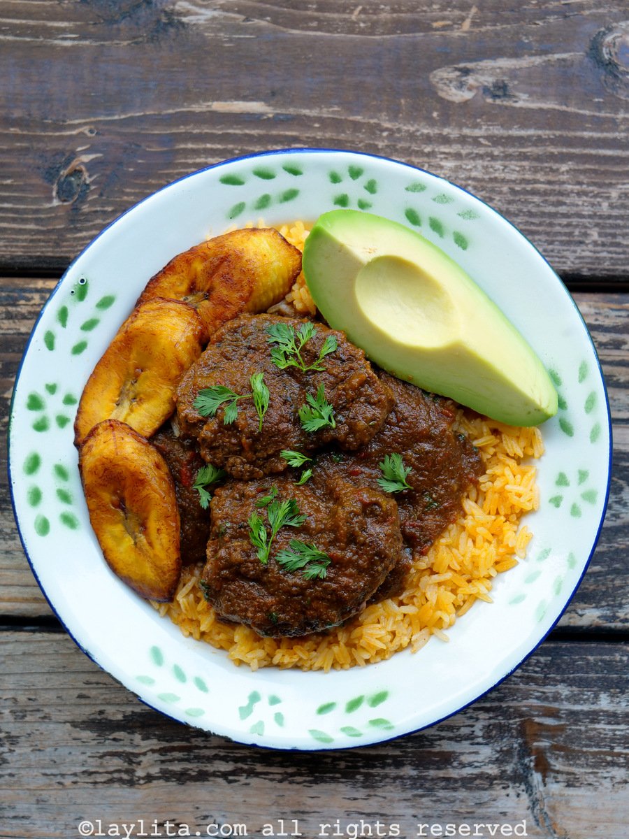 Beef stew in tamarind sauce - Seco de carne con tamarindo