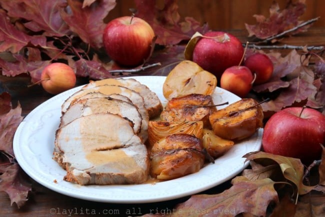 Apple cider roasted pork loin – Laylita's Recipes