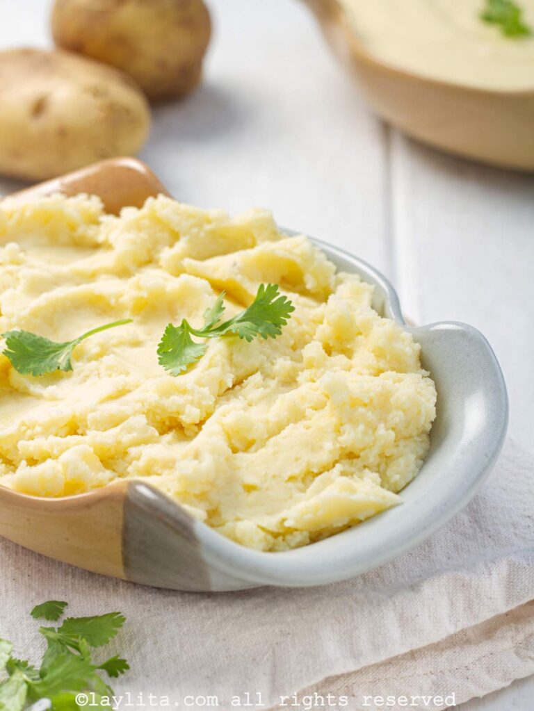 Mashed Potatoes (2 Ways: Creamy vs Rustic) – Laylita's Recipes