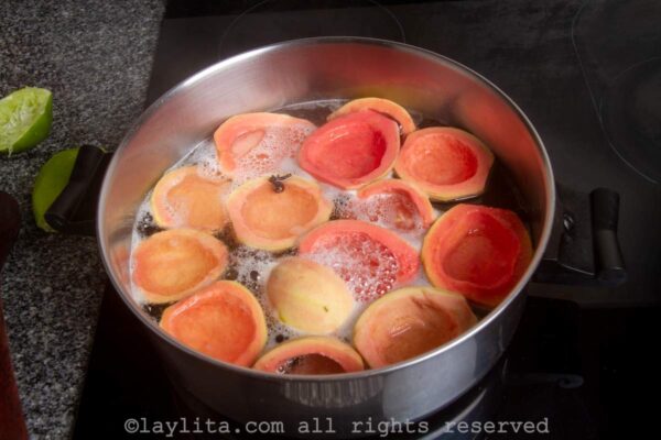 Cascos de Guayaba (Candied Guava Shells in Syrup) – Laylita's Recipes