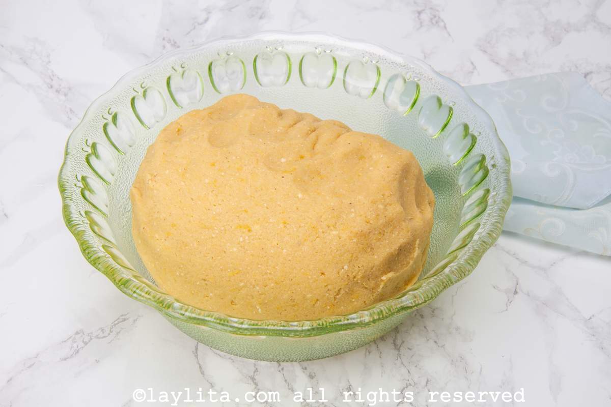 Venezuelan Mandocas (Ripe Plantain and Cornmeal Fritters) – Laylita's ...
