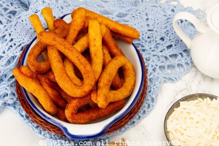 Venezuelan Mandocas (Ripe Plantain and Cornmeal Fritters) – Laylita's ...